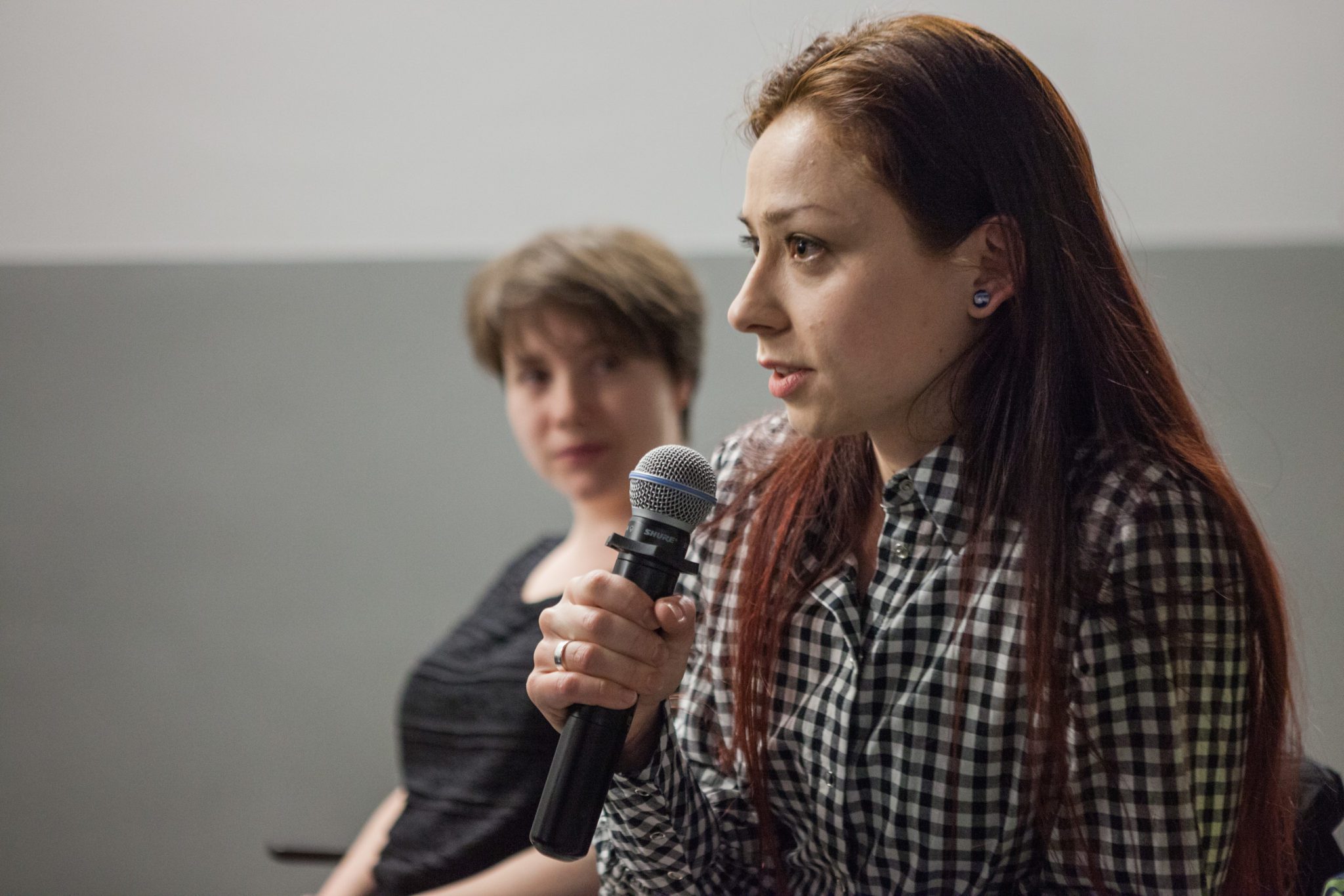 ARTIST TALK - Amy Karle